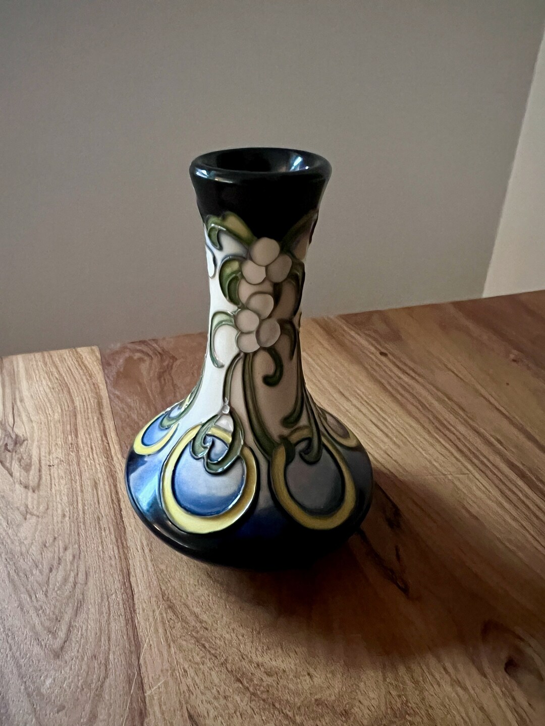 Kerry Goodwin MOORCROFT Pottery England 12 Days of Christmas Miniature ...