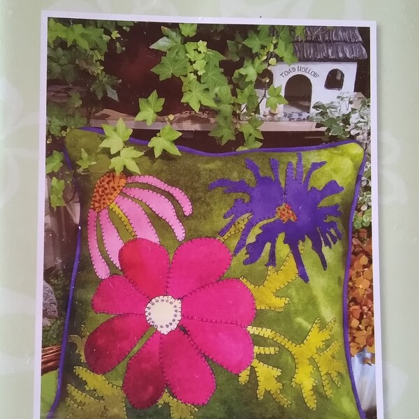 In Full Bloom Quilt Pattern - Etsy