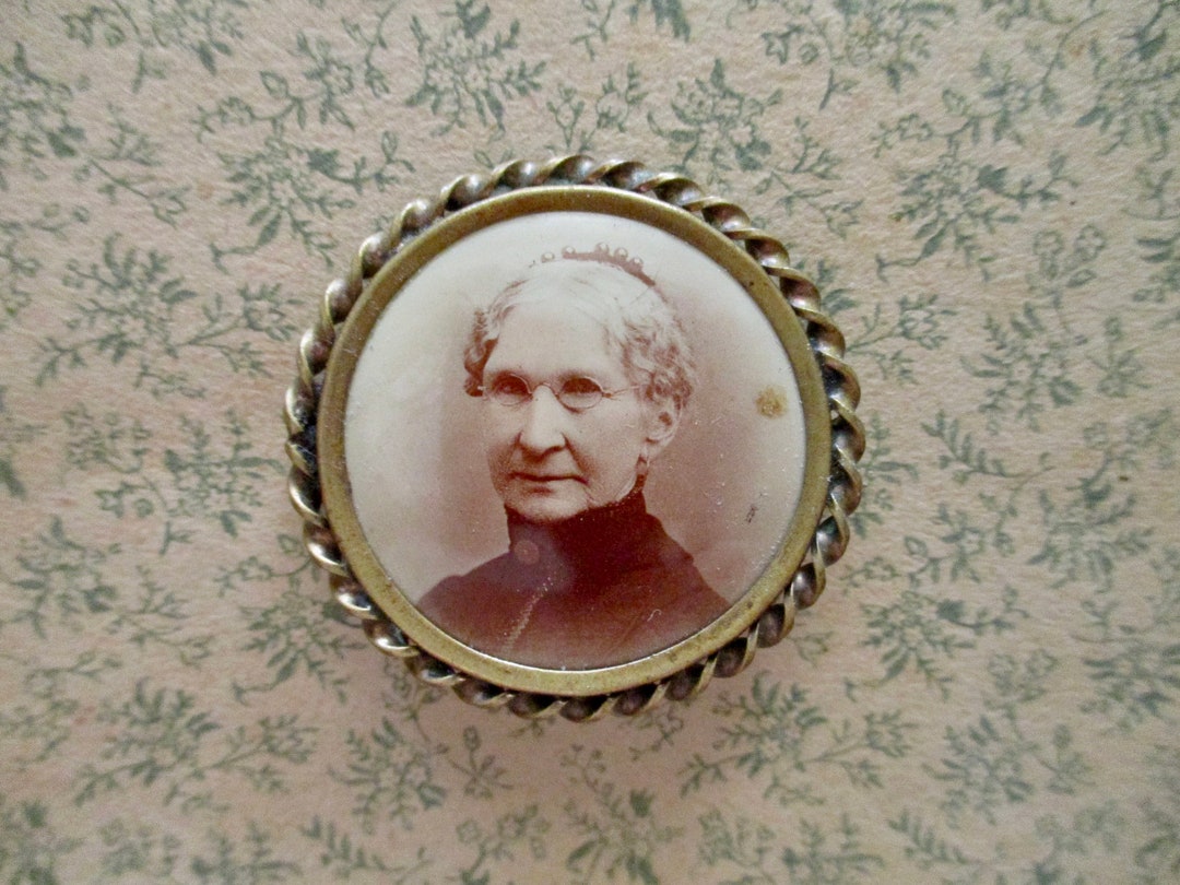Antique Brooch With Photo of Old Woman Wearing Glasses, Brooch - 1800s ...