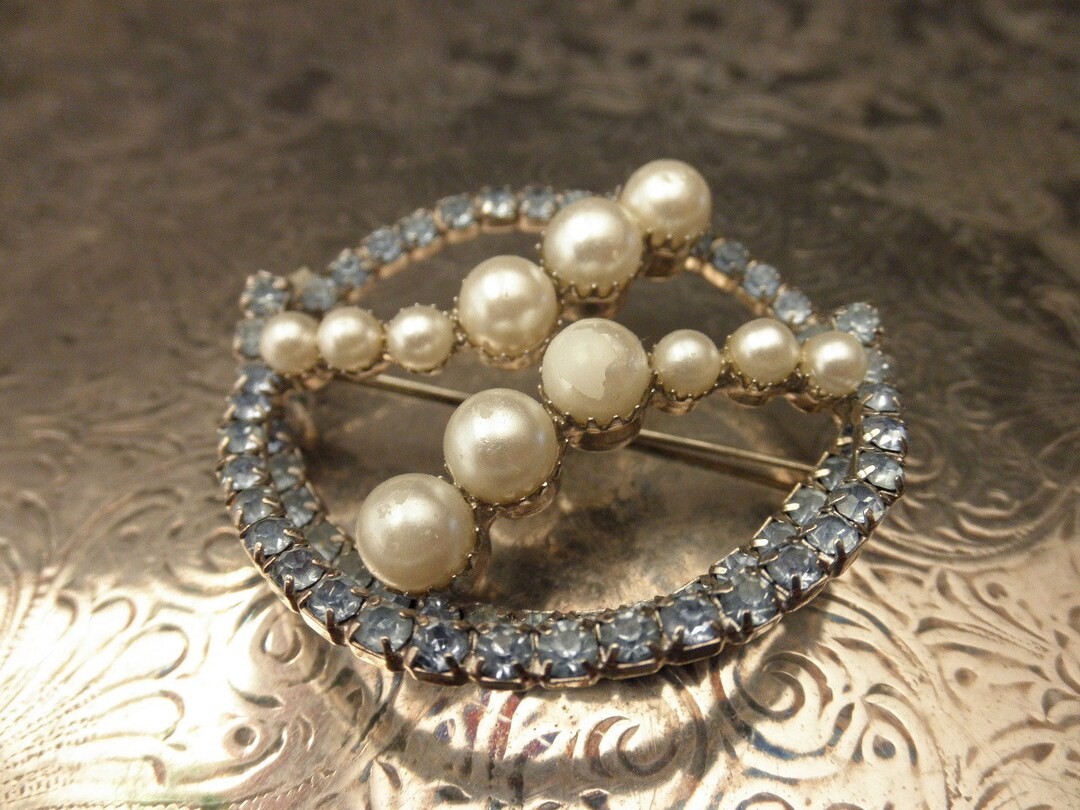 Vintage Pearl and Blue Rhinestone Pin - Etsy