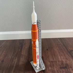 Artemis Space Launch System (SLS) Rocket Model With Magnetic Detachable ...