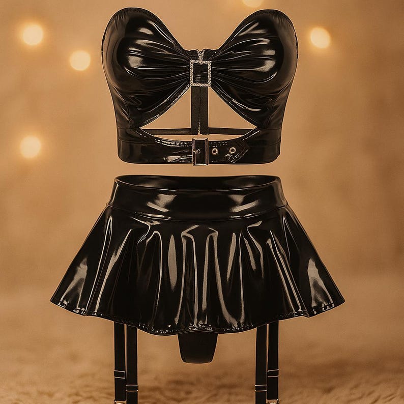 Glänzend PU Lack Dessous Set Cut-Out BH Rüschen Mini Rock Strumpfband ...