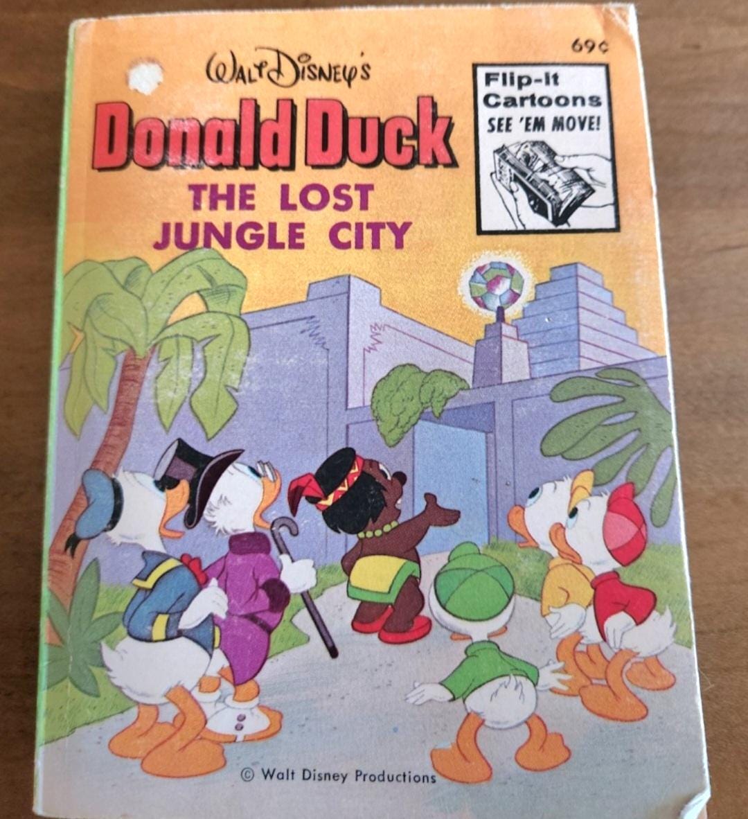 Vintage 1975 Donald Duck Flip-it Book: the Lost Jungle City - Etsy