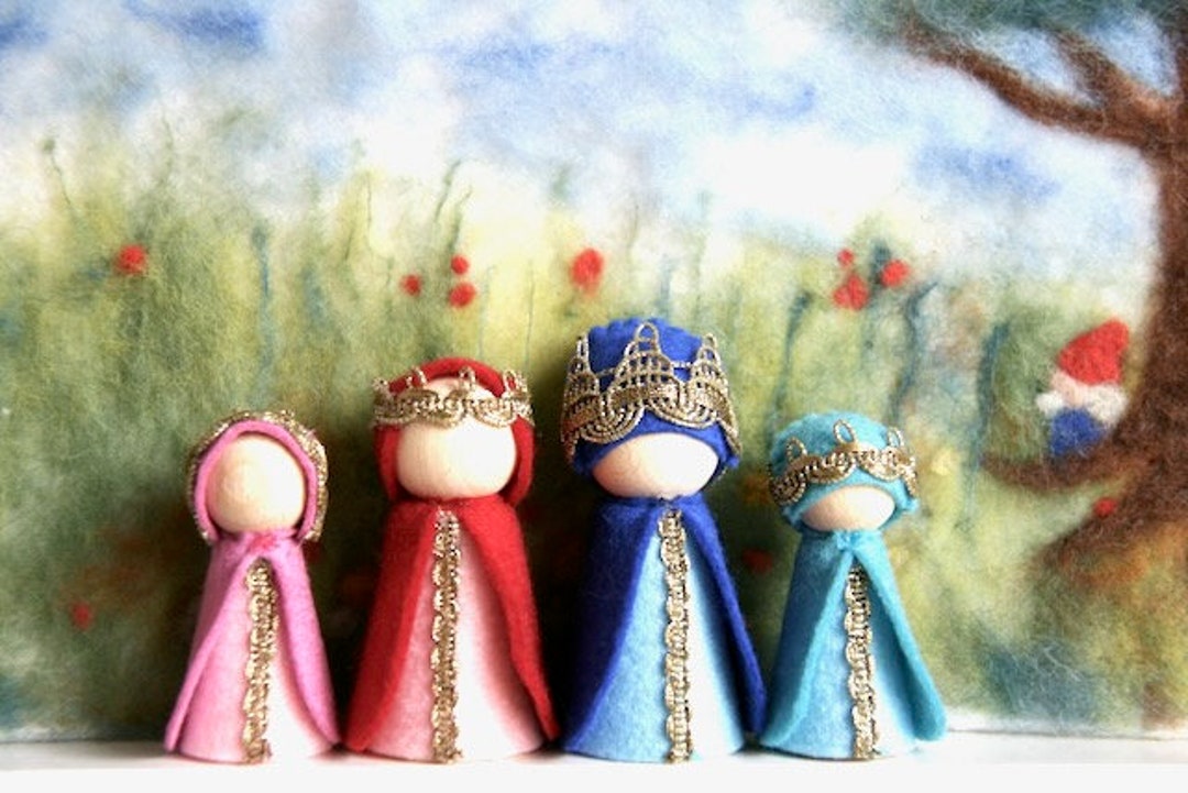 Royal Family Set King, Queen, Prince and Princess Waldorf Inspired ...