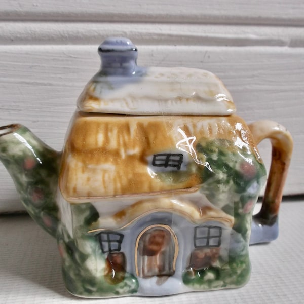 Cottage Tea Pot - Etsy