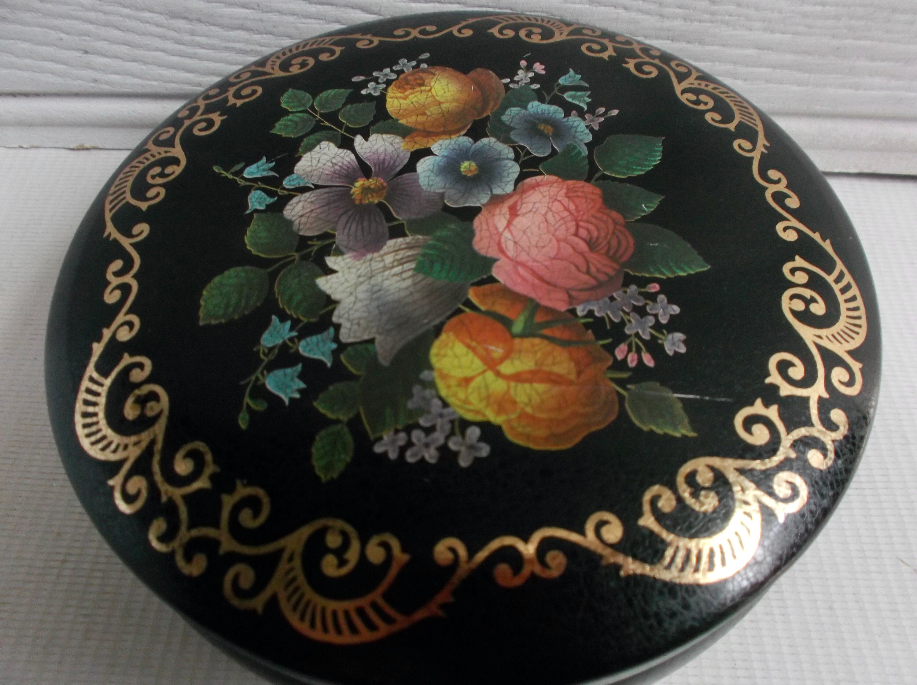 Vintage MCM Floral Boudoir Powder Tin Vanity Container - Etsy UK