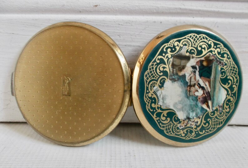 Vintage Stratton Gold Powder Compact With Mirror Romantic Lovers ...