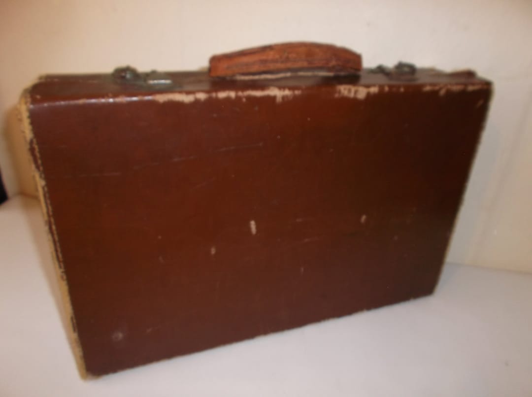 Vintage WWII Suitcase With War Papers Memorabilia - Etsy UK