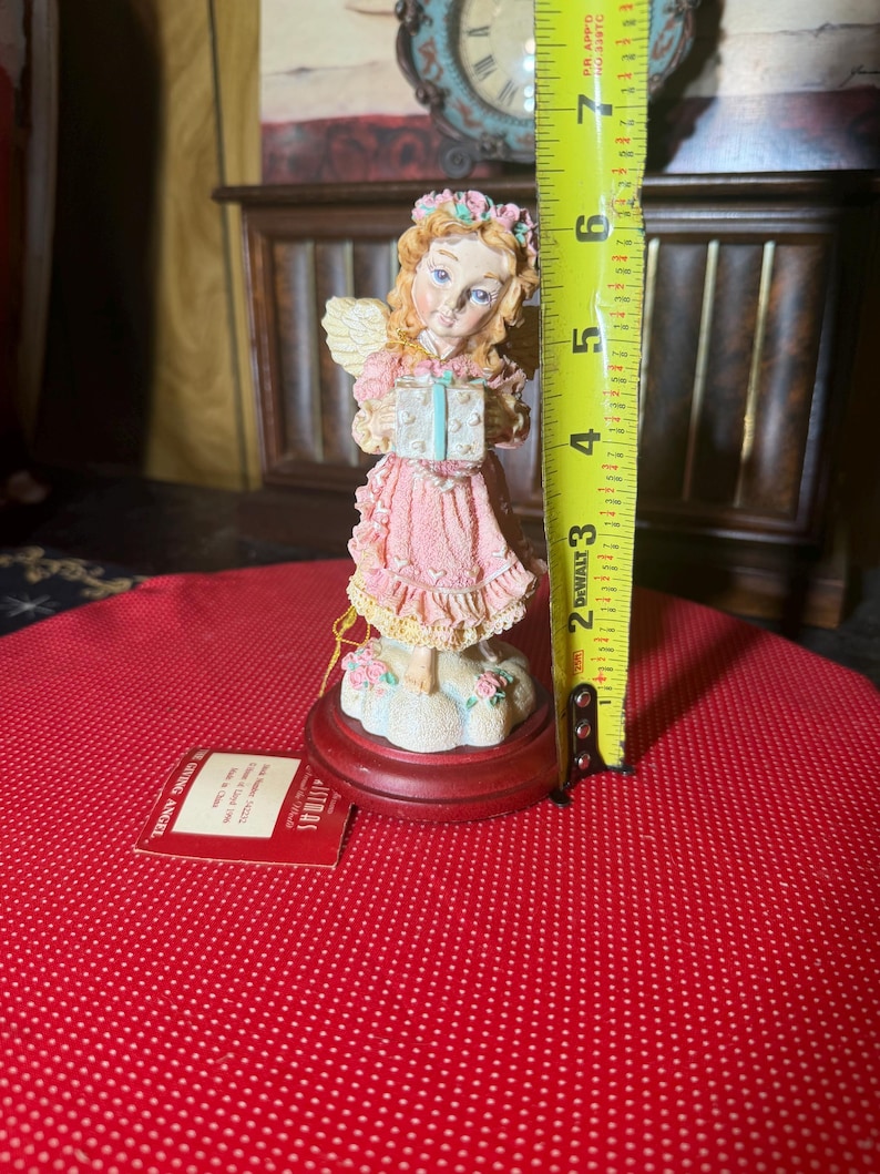 House of Lloyd “the Giving Angel” Christmas Figurine 1996 Holiday Decor ...