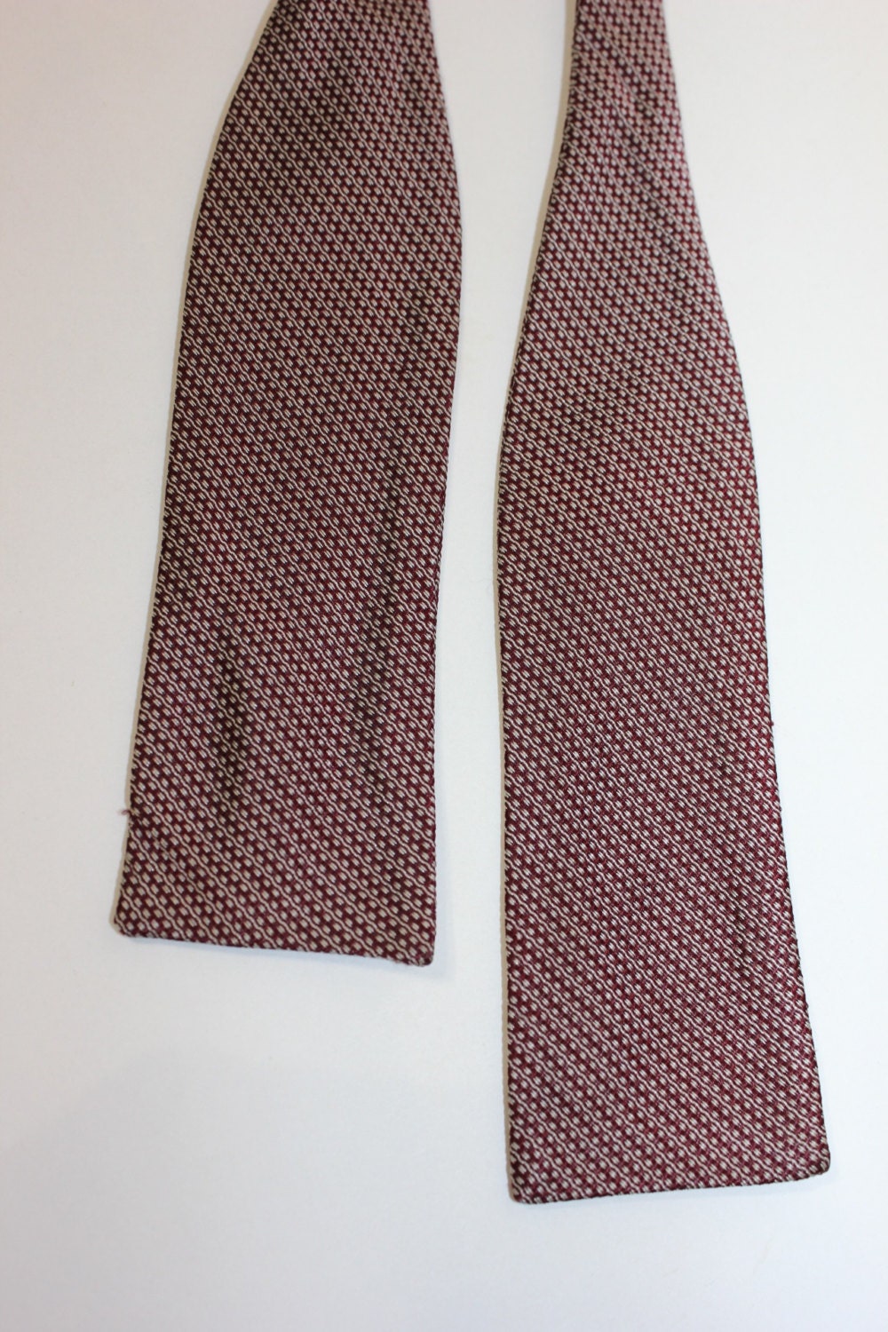 Vintage 1950's -enduro Cravat- Narrow Bow Tie. Square End Vintage 1950's -enduro Cravat- Narrow Bow Tie. Square End