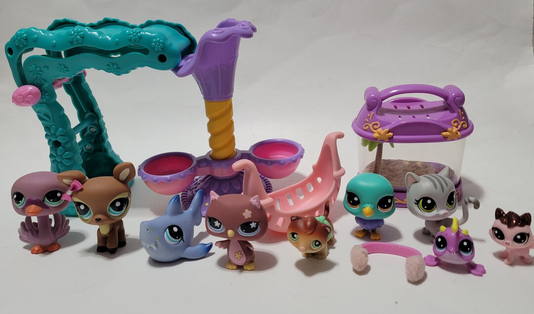 Littlest Pet Shop LPS 9 Toy Figures and Some Accessories - Etsy