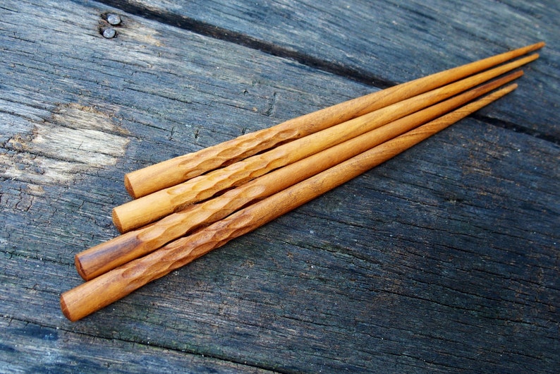 Round Wooden Chopstick Hand Craft Unique Design, Wooden Chopstick ...