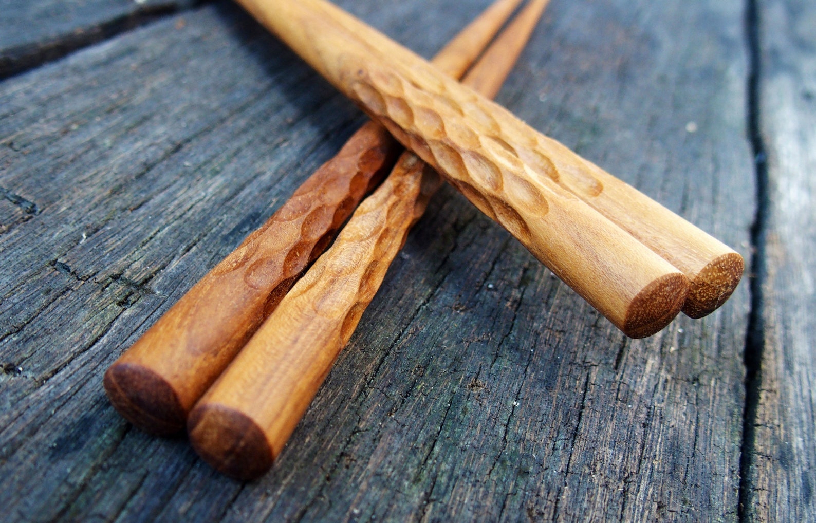 Round Wooden Chopstick Hand Craft Unique Design, Wooden Chopstick ...
