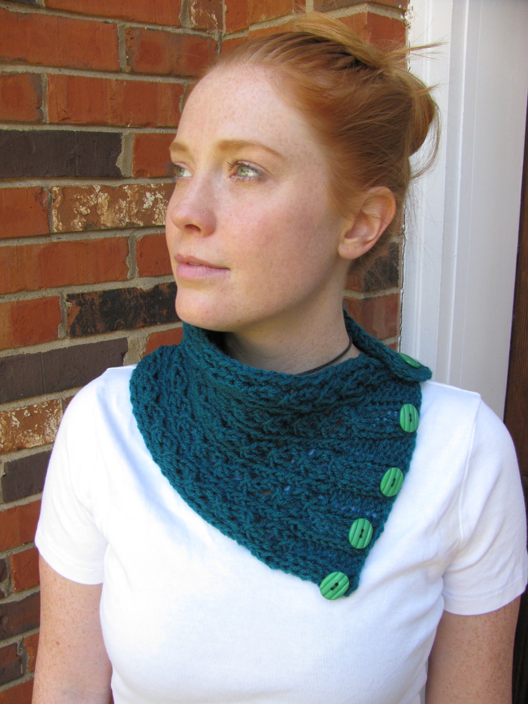 Eyelet Lace Buttoned Cowl Pattern--pdf - Etsy
