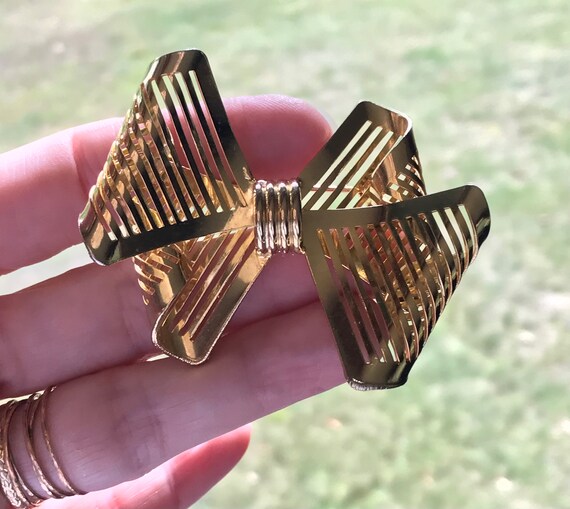 Vintage Large Shiny Mod Gold Art Deco Bow Bowtie Pin … - Gem