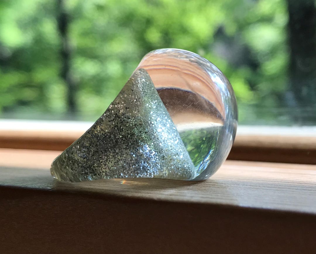 Vintage Sparkling Silver Larger Glittery Done Lucite Size 4 Ring ...