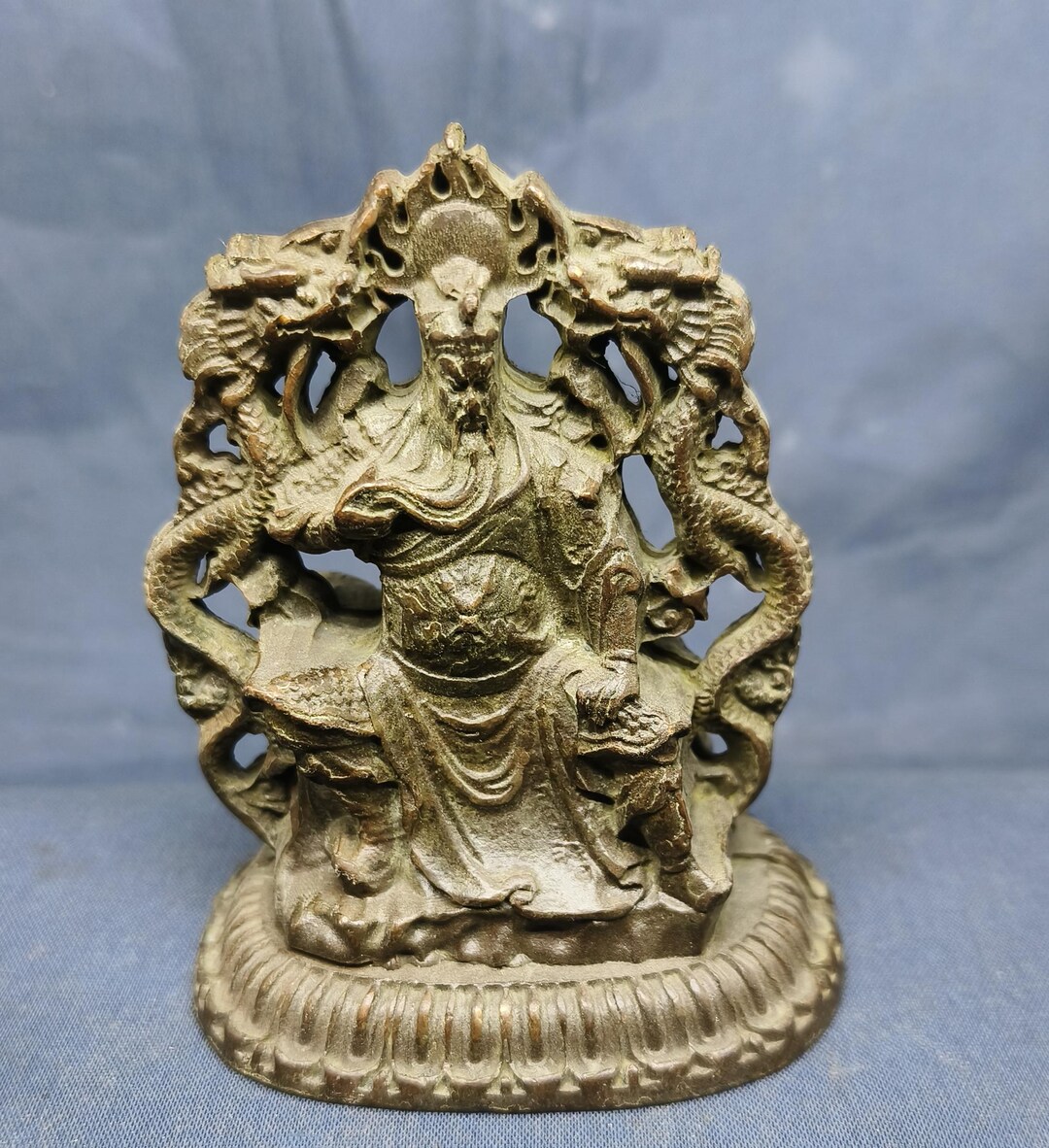Bronze Guan Yu Statue With Dragons: Oriental Symbol of Loyalty, Valor ...