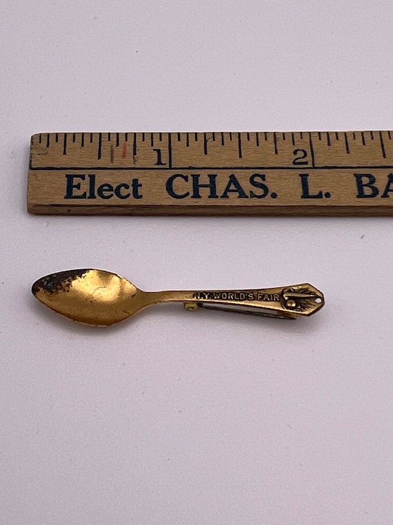 1939 Worlds Fair Spoon Pin Gem