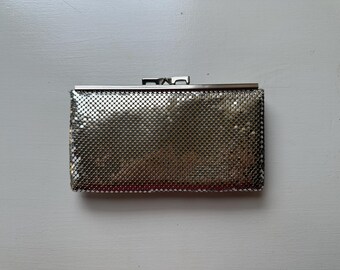 Vintage 1950s Whiting & Davis Gold Mesh Wallet and Zipper Clutch Purse ...