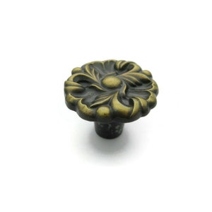 Small Vintage French Provincial Drawer Knob 1 1/16 - Etsy