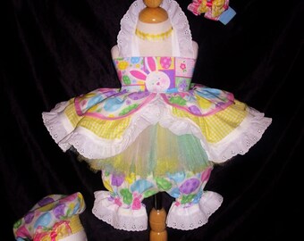 Items similar to Spring Bouquet Custom Pageant Easter Twirl Set Size 2 ...