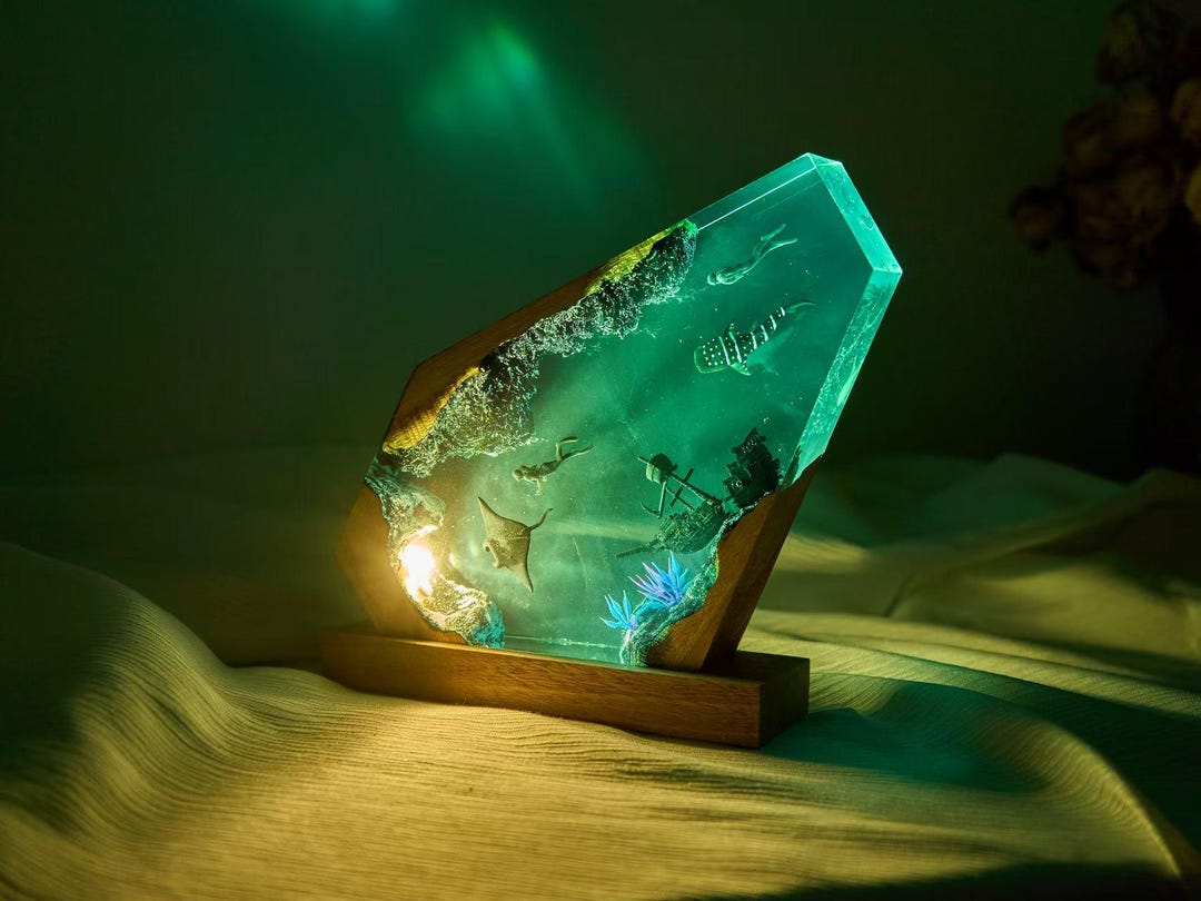 Resin Lamp, Shipwreck Scuba Diving, Whale, & Ocean Resin Night Light ...
