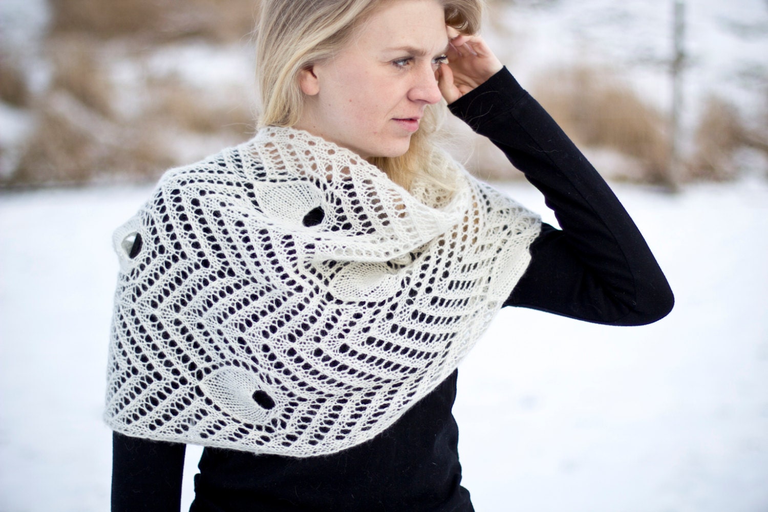 Featherlight - Pattern Peacock Feather Infinity Cowl Shawl Knitted Lace ...