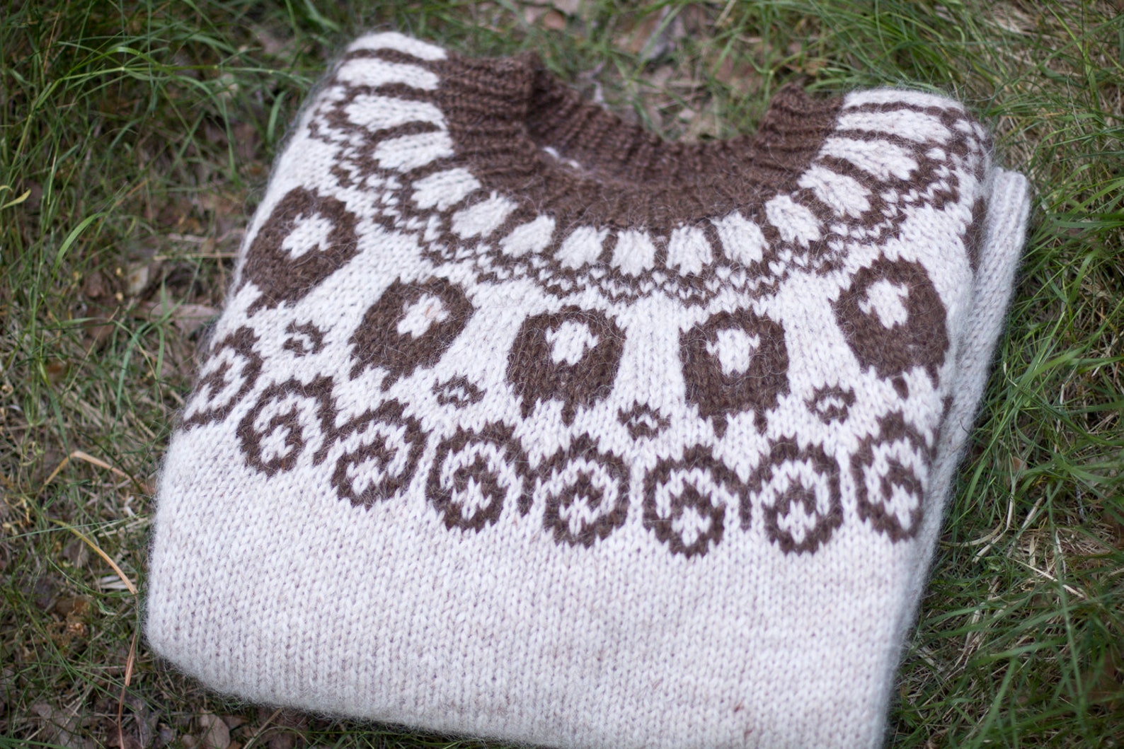 Bagge - Pattern for Icelandic Lopapeysa With Sheep and Sheep Horns ...