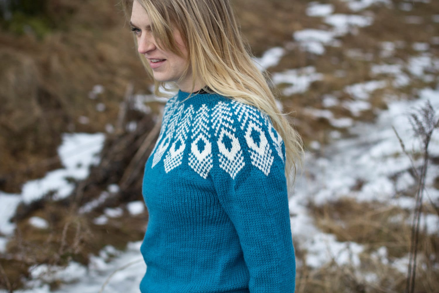 Peafowl - Icelandic Lopapeysa Pattern | Knitted Wool Sweater Heart Wool ...