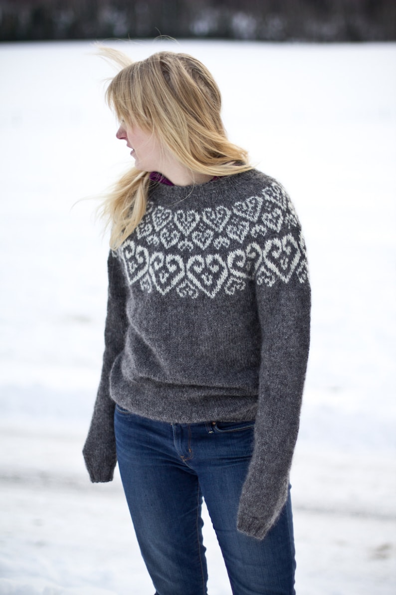 Sweetheart - Icelandic Lopapeysa Pattern | Knitted Wool Sweater Heart ...