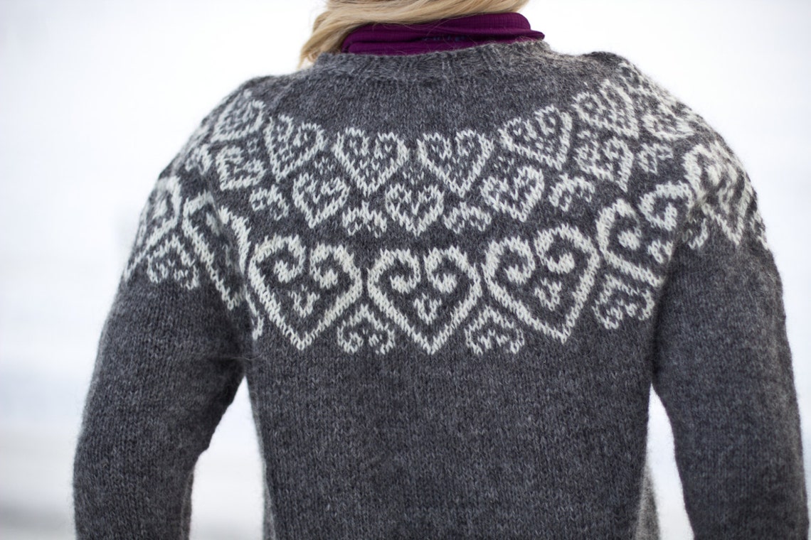 Sweetheart - Icelandic Lopapeysa Pattern | Knitted Wool Sweater Heart ...