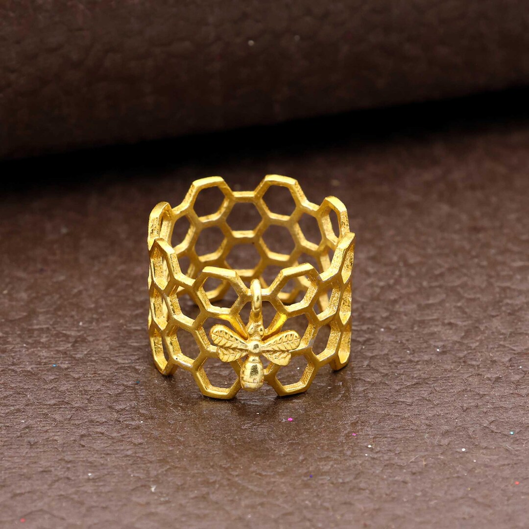 Gold Honeycomb Bee Ring, Wide Gold Stacking Ring, Beehive Ring - Etsy