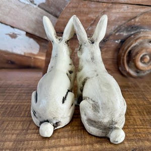 Antiqued White Distressed Cottage Bunny Rabbits Vintage Country ...