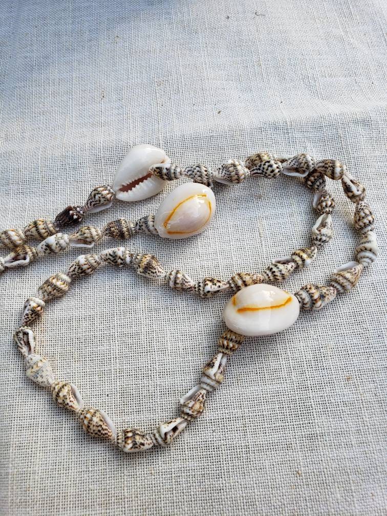 Vintage Seashell Necklace, Cowrie Shells, Boho Necklace, Kitschy Style ...