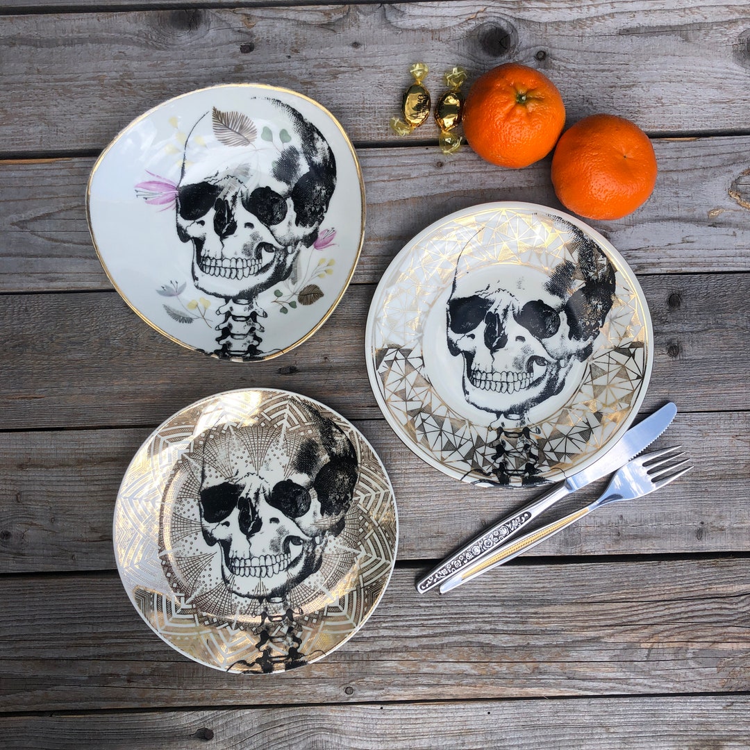 Skull Plate, Approx. 20 Cm, Lavish Gold Porcelain With Hand-printed ...