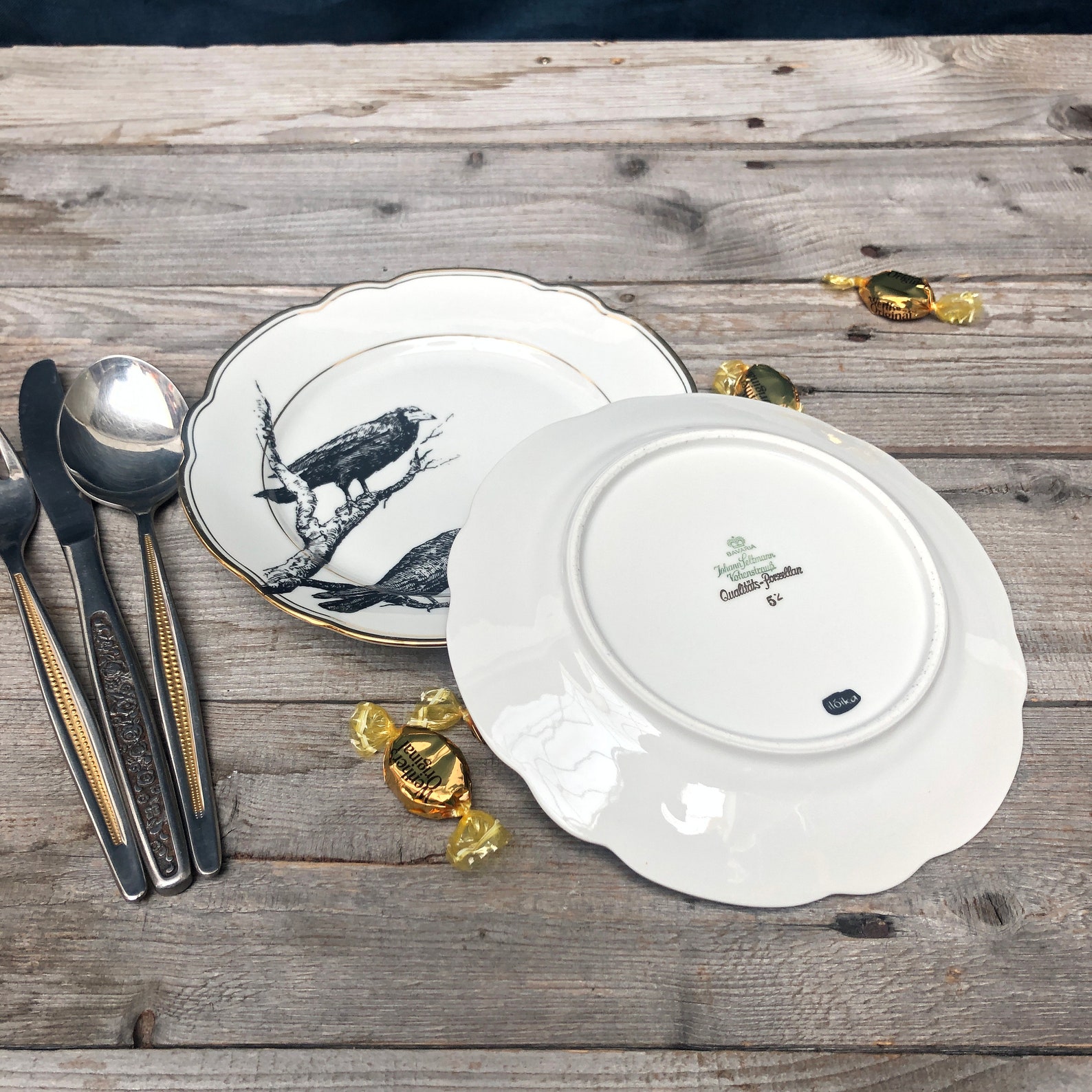 Ravens and Crows Plates (2 Pcs) 19cm, Porcelain With Goldrim and ...
