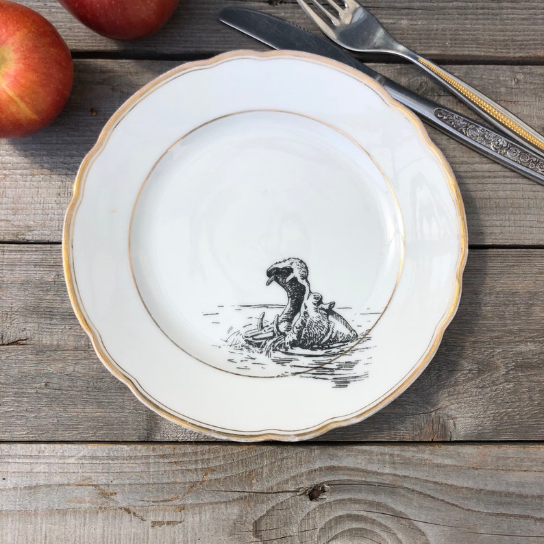 Porcelainplate "hippo", Ca 20cm, White Highquality Vintageporcelain ...