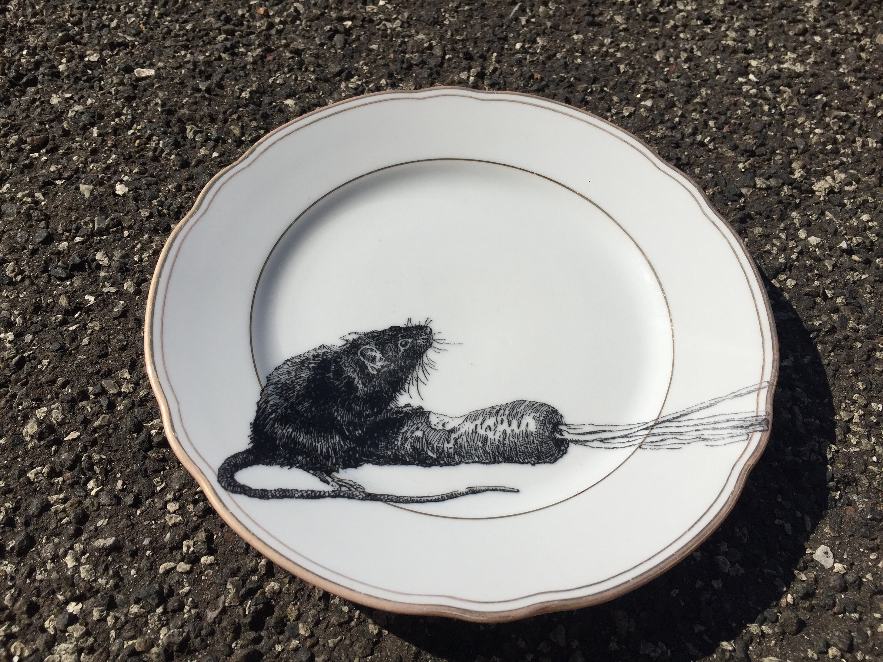 Porcelain plate mouse aprox. 20cm handprinted on | Etsy