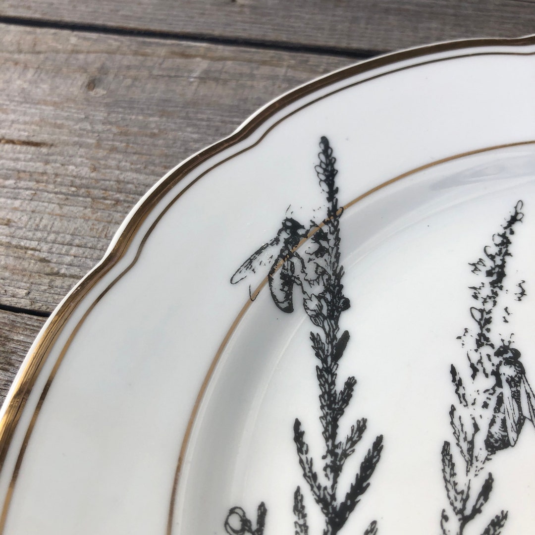 Dinnerplate bee, ø Aprox. 24cm, Vintageporcleina With Goldrim ...