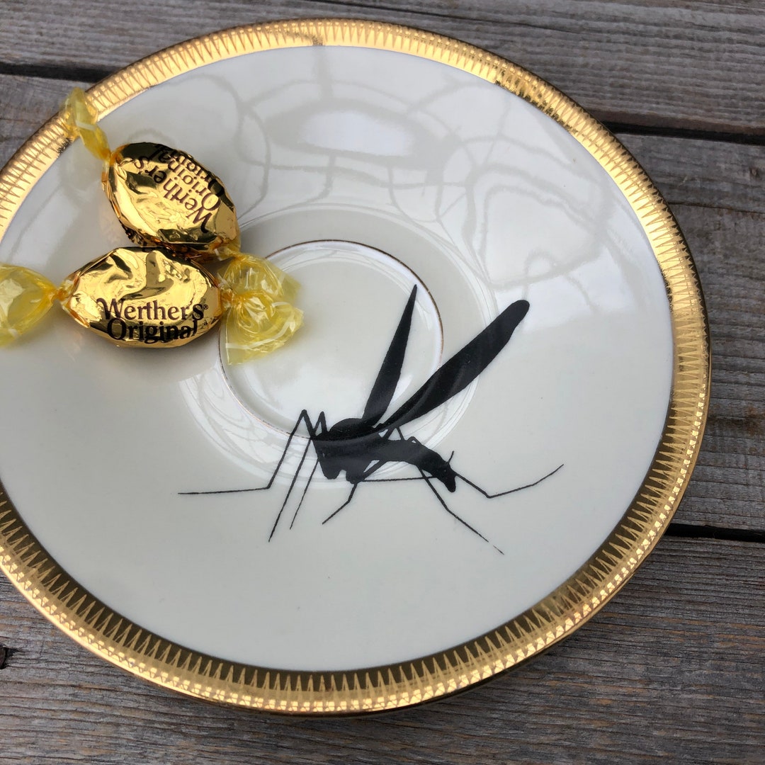 Mosquito Plate, 13 Cm, Gold Rim and Hand-printed Screen-printed Motif ...