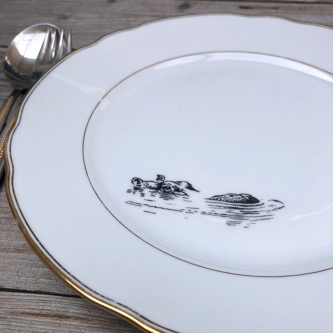 Hippo-plate, ø 24cm, Porcelain With Gold Decoration and Handmade Motif ...