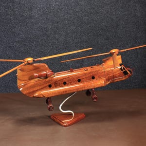 CH-47 Tandem Rotor Heavy Lift Helicopter Wooden Model | Handcrafted ...