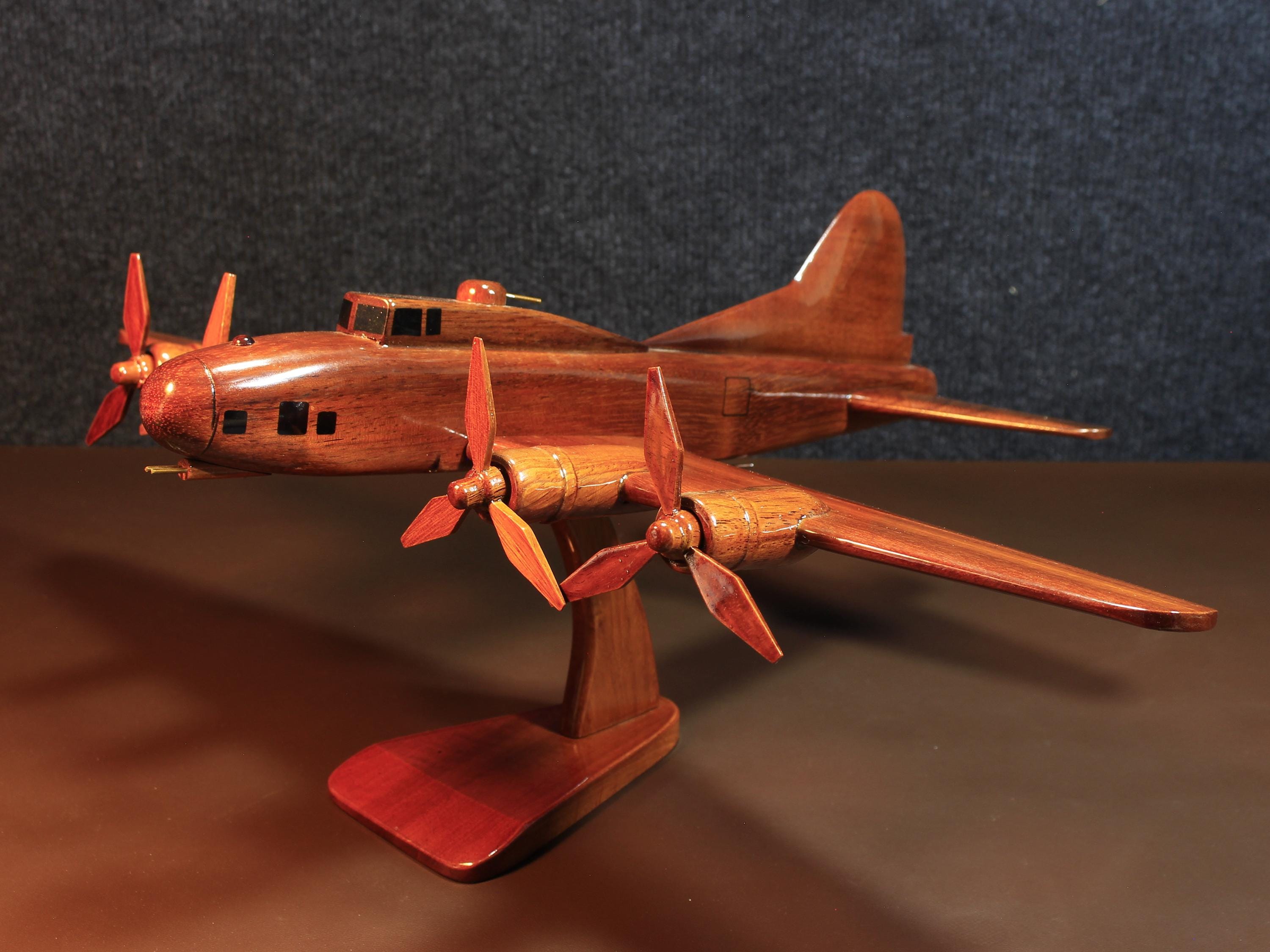 B-17 Flying Fortress Heavy Bomber Model, Handcrafted Mahogany WWII Four ...