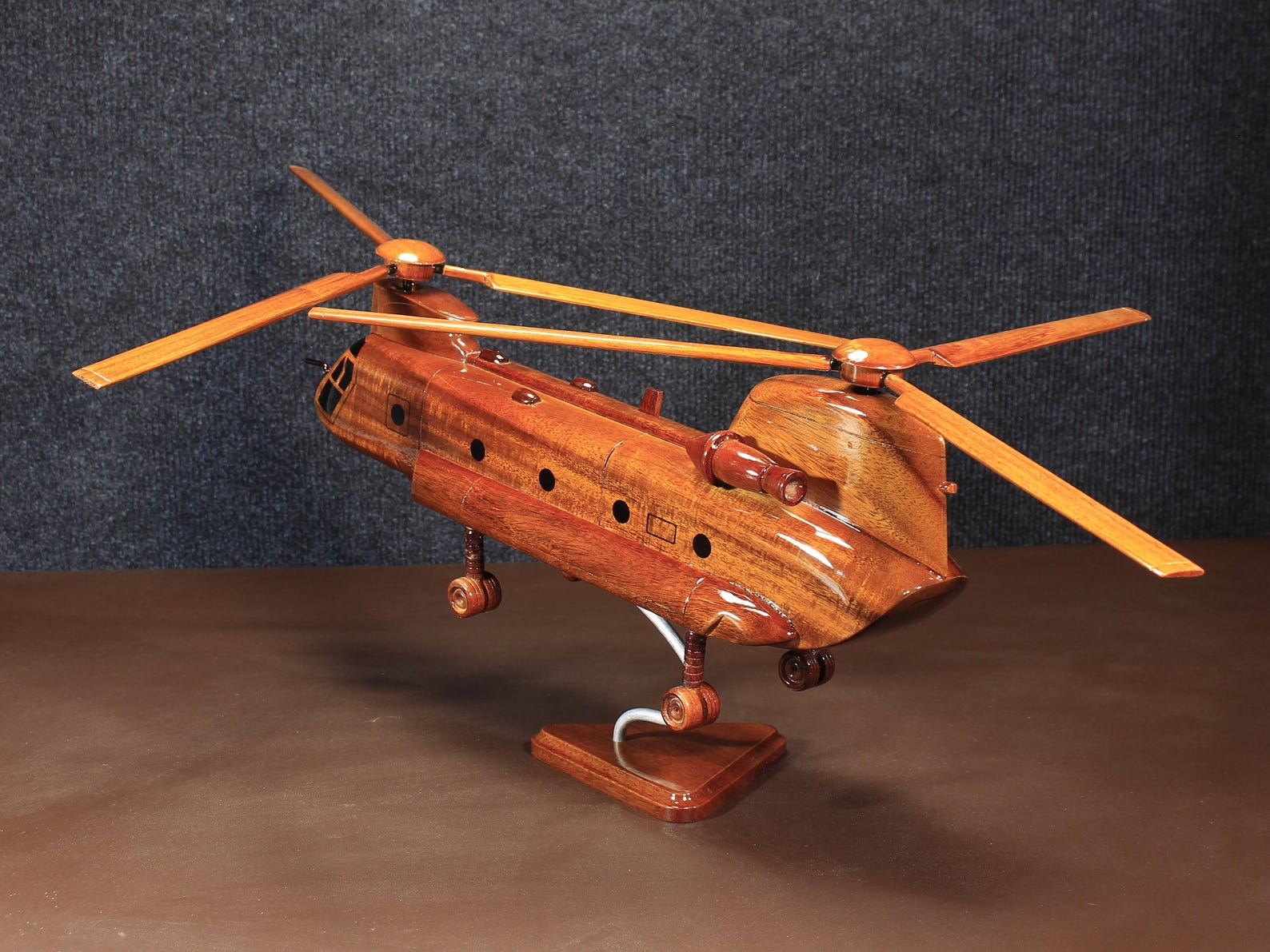 CH-47 Tandem Rotor Heavy Lift Helicopter Wooden Model | Handcrafted ...