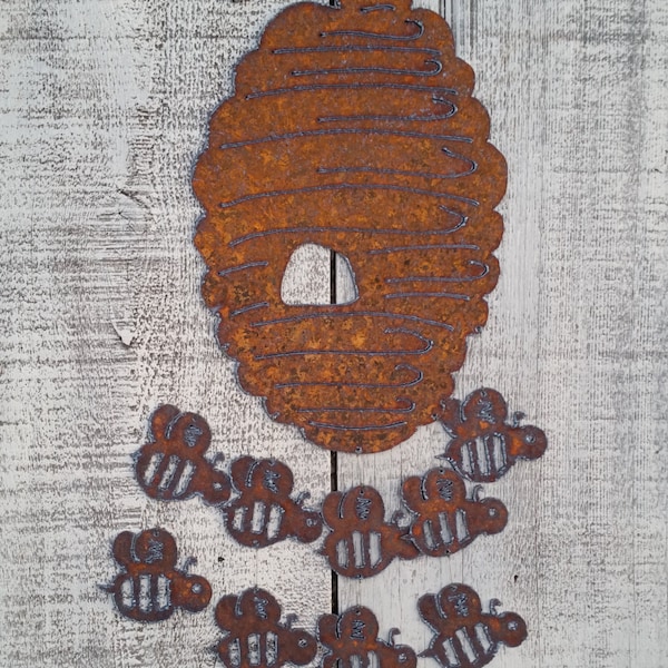 Rusty Metal Bee - Etsy UK