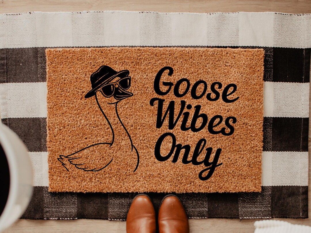 Goose Vibes Only Doormat, Retro Aesthetic Home Decor, Goose Welcome Mat ...