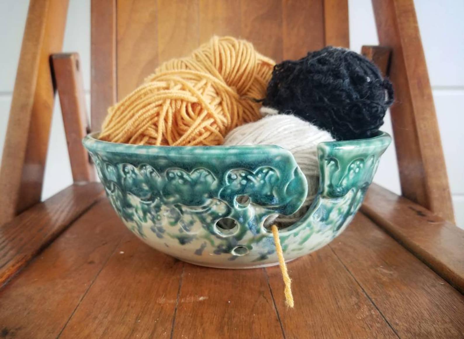 Yarn bowl / pottery yarn bowl / ceramic yarn bowl / knitting | Etsy