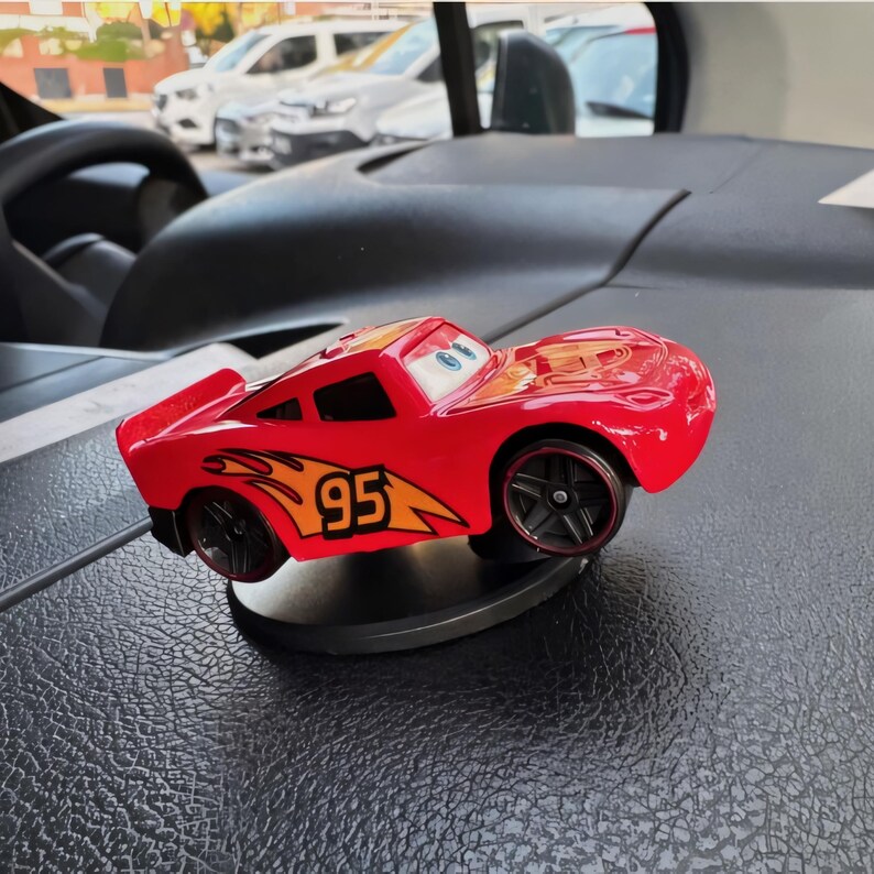 Drift Car Dashboard Lightning Mcqueen Cars Mini Car – Funny Yellow ...