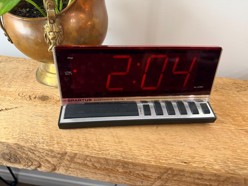 Vintage 1980s Spartus Digital Alarm Clock - Large Red LED Display ...