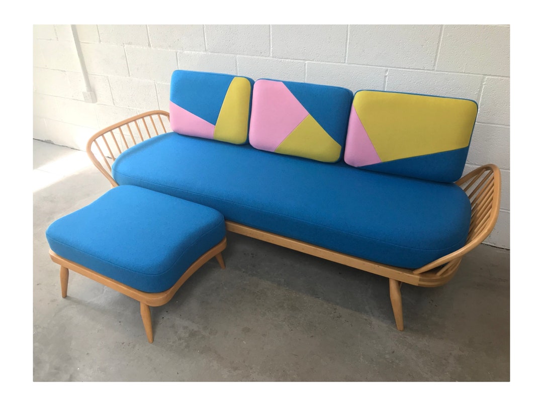 Ercol Original 355 Studio Couch/daybed With Colour Blocked Wool ...